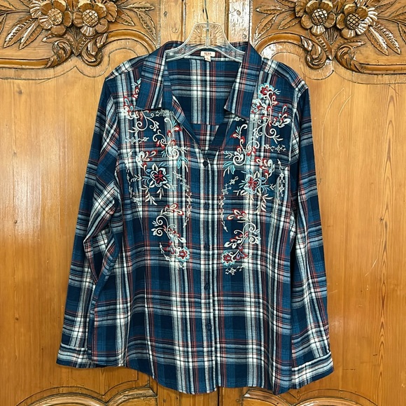 Reba | Tops | Reba Blue Plaid Western Style Vneck Shirt | Poshmark